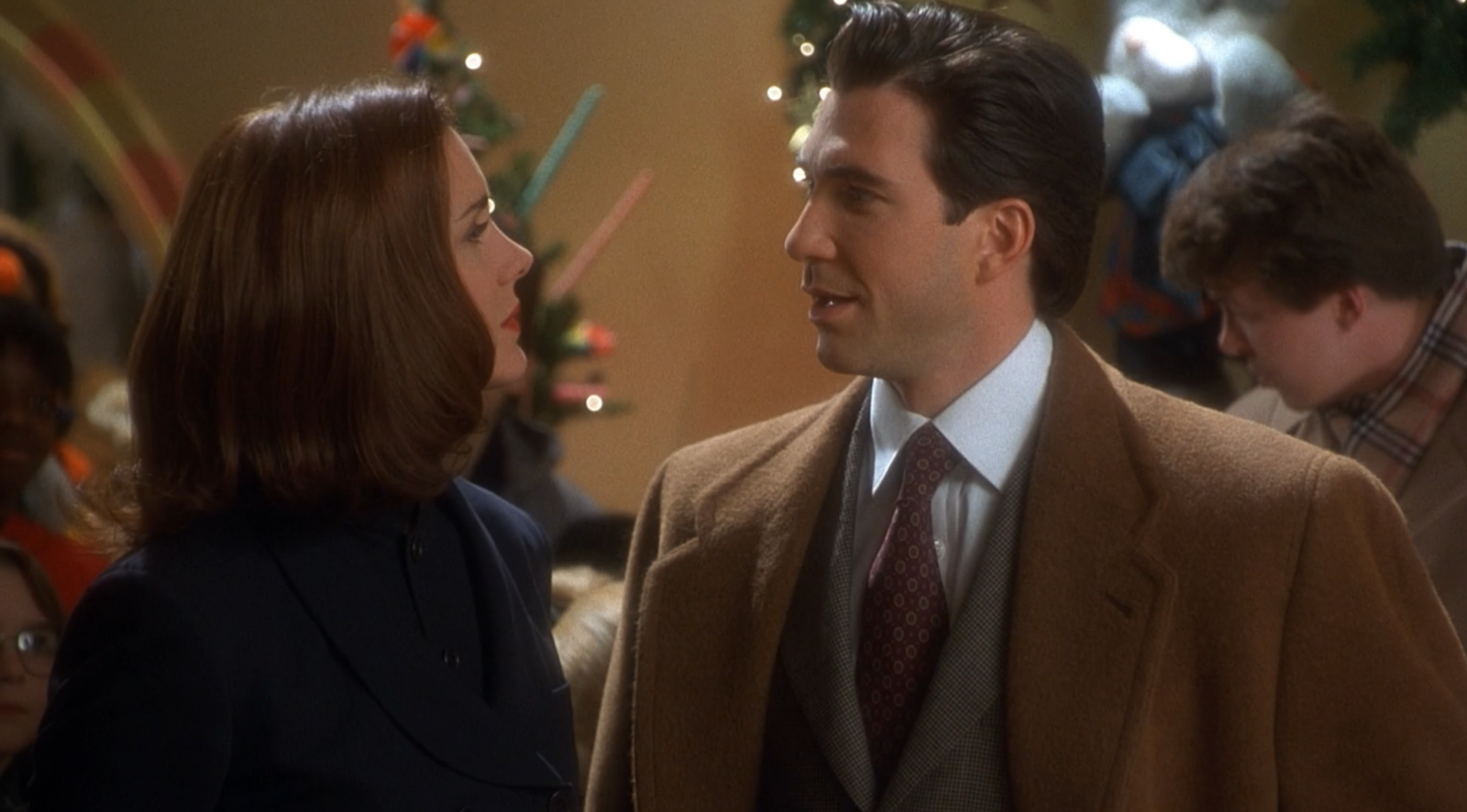 Taking Fashion Cues from Miracle on 34th Street (1994) • The Page Edit